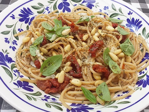 Sundried Tomatoes and Roasted Pine Nuts Pasta - Meat Free Monday